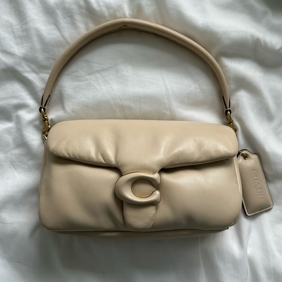 Coach | Bags | Coach Pillow Tabby Shoulder Bag 26 Ivory | Poshmark